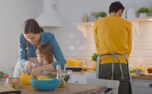 Benefits Of Spending Time With Family: Strengthen Ties